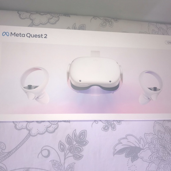 VR, AR & Accessories | Oculus Meta Quest 2 | Poshmark